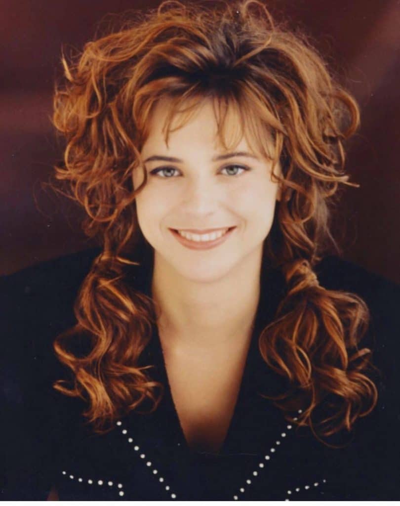 Julie Snyder partage une photo d'elle-même en 1993 - Vedette Québec