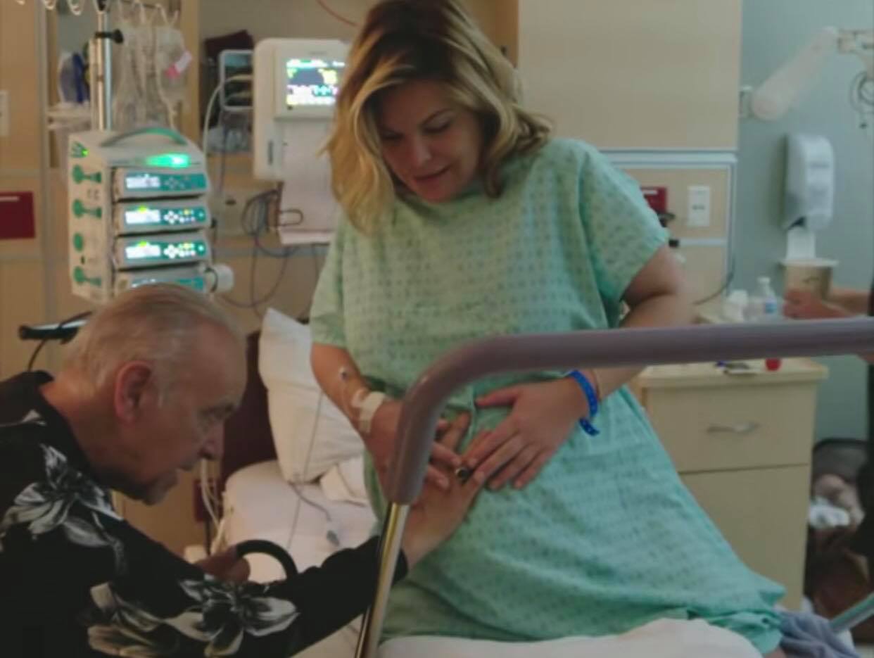 Kim Rusk publie une touchante vidéo d'un moment avec son père juste ...