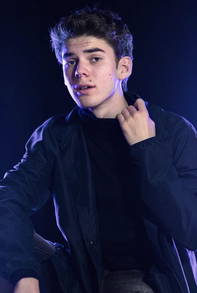 Découvrez les meilleures photos de Thomas Delorme, le fils de Julie ...