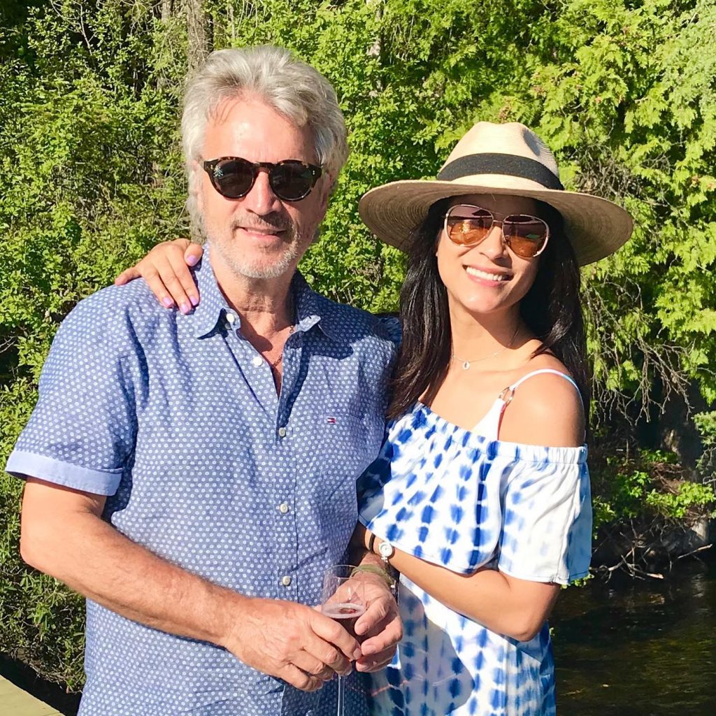 Claude Meunier célèbre ses 69 ans aujourd'hui et sa blonde Virginie ...