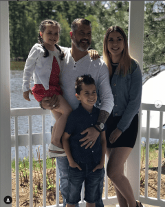 Découvrez 8 photos des enfants du comédien Emmanuel Auger de District ...