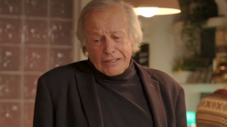 Après une pause, Yves Corbeil fait son grand retour à la télé - Vedette ...