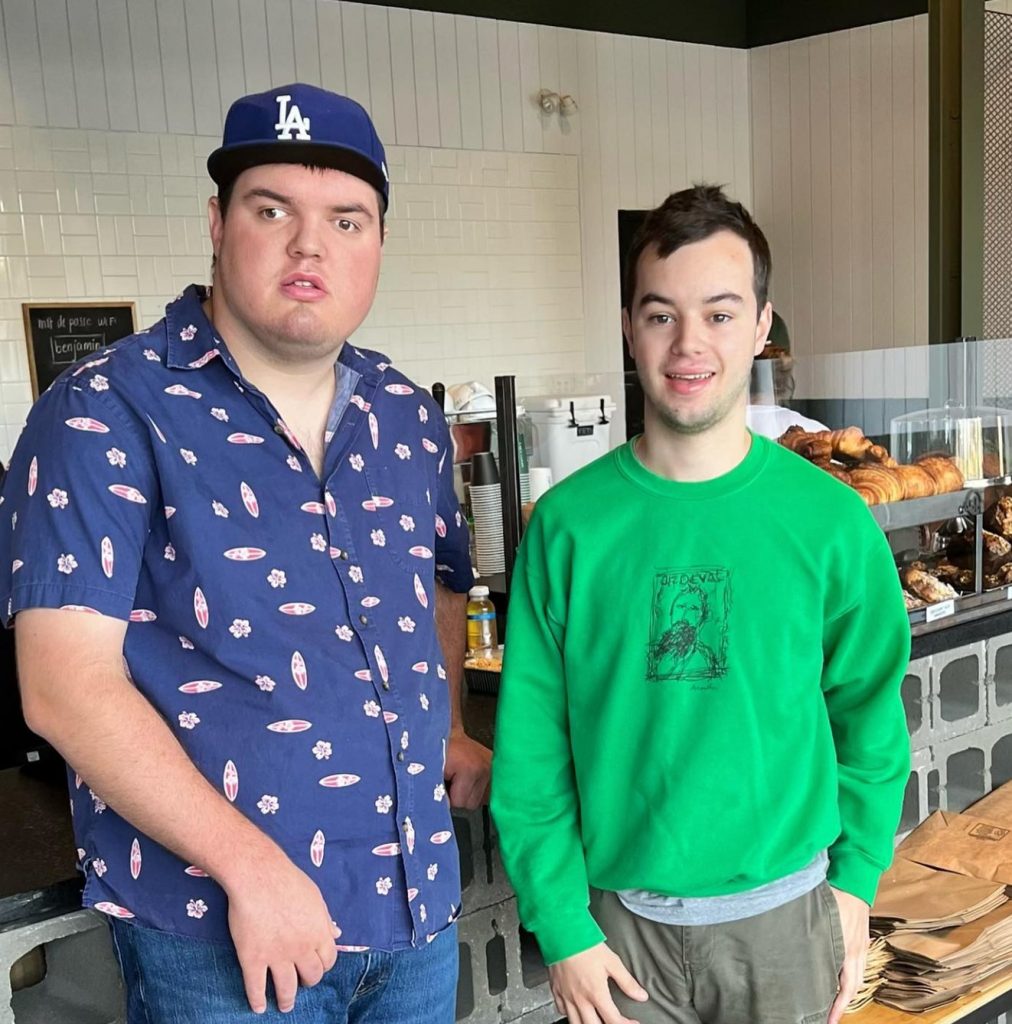 Mathis Lafortune et Benjamin Gratton publient une photo ensemble pour ...