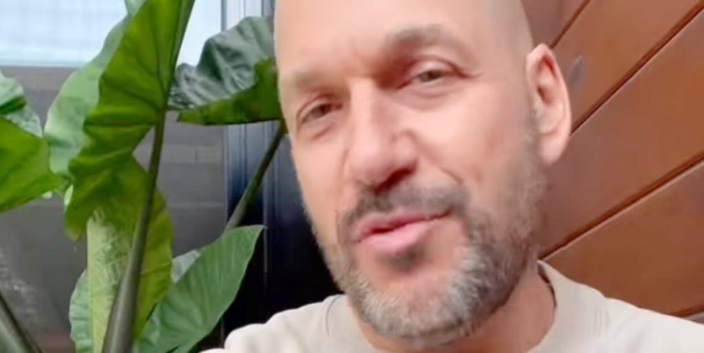 À quelques heures de sa première, Martin Matte sort et fait une ...