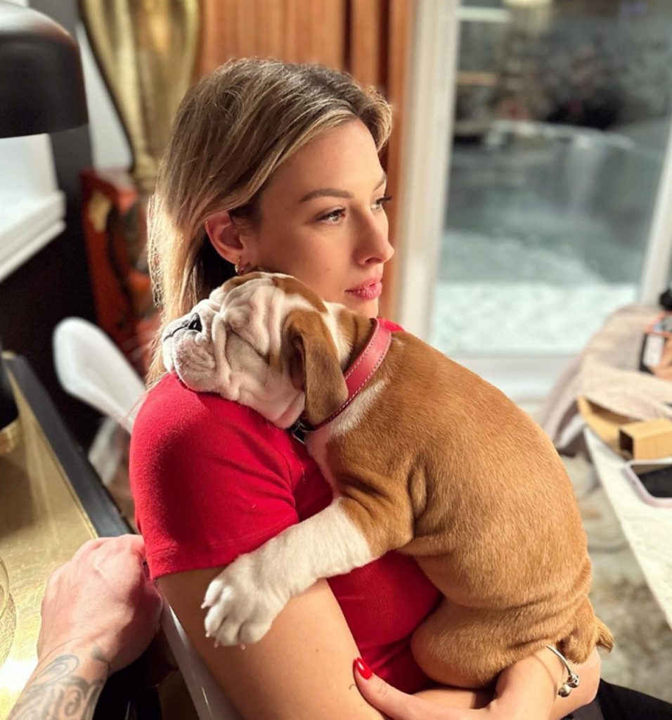 Découvrez Alexandra De Simon la fiancée de Mathieu Baron en 10 photos ...