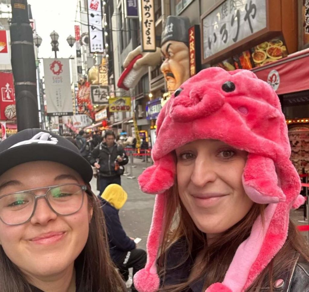 La comédienne Anne-Élisabeth Bossé partage des photos de son voyage ...