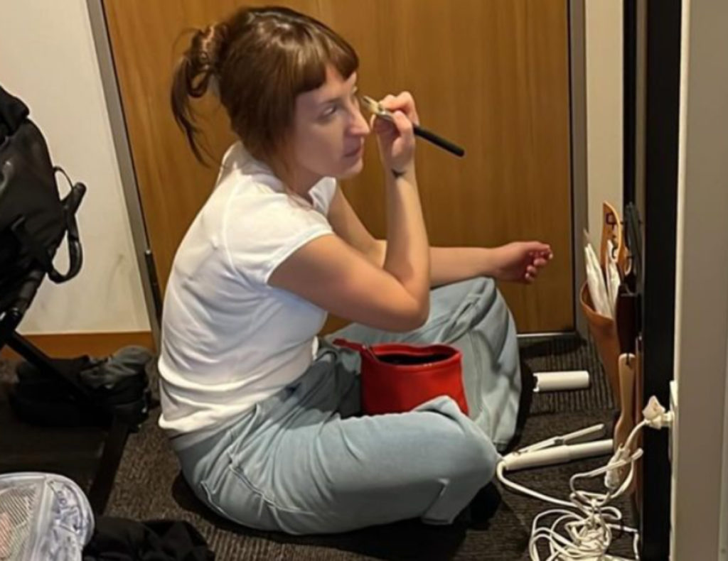 La comédienne Anne-Élisabeth Bossé partage des photos de son voyage ...