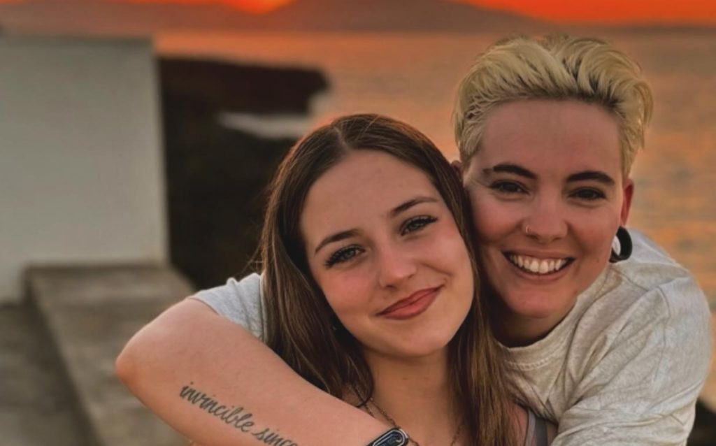 Roxane Bruneau sort et fait une précision sur son rôle de belle-mère ...