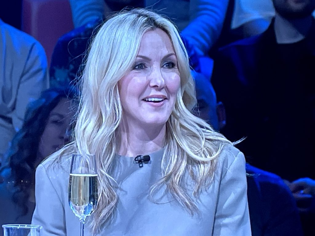 Véronique Cloutier fait grandement réagir avec son look aux 20 ans de ...