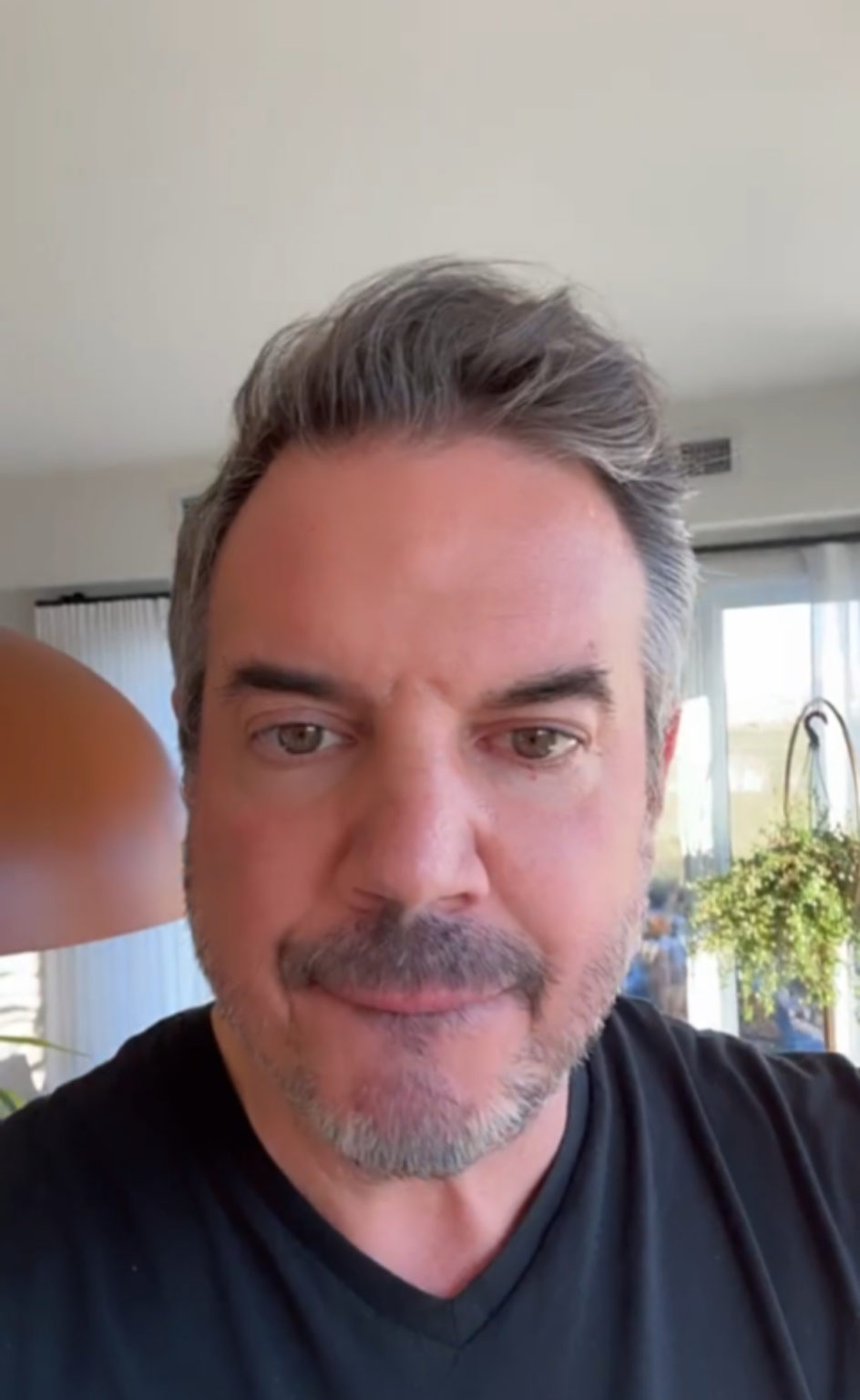 Charles Lafortune partage de rares photos de casting en 2025 et c'est ...