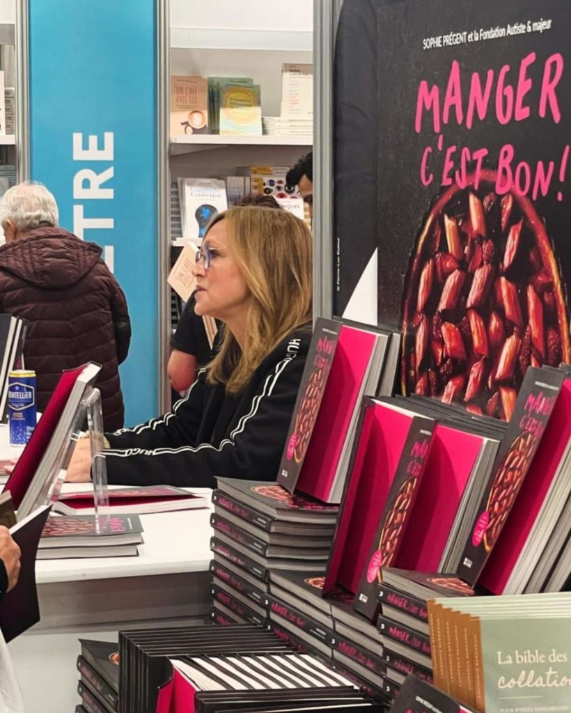 Charles Lafortune est en voyage à Québec avec son fils Mathis pour voir ...