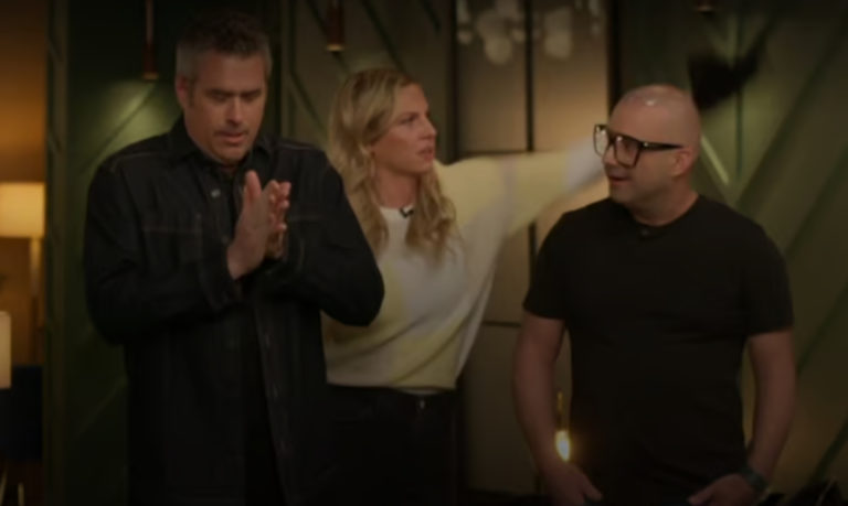 Daniel Corbin change de look et les réactions sont controversées ...