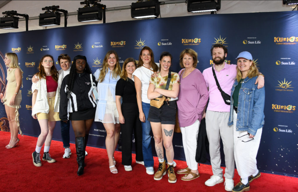 Découvrez toutes les photos du tapis rouge du spectacle KURIOS du ...