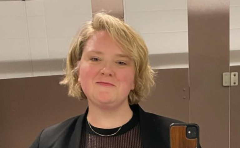 Debbie Lynch-White fait une précision sur son prochain rôle - Vedette ...