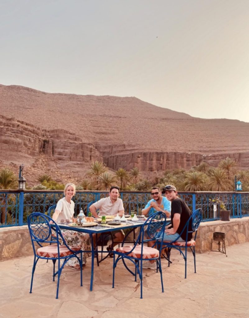Jean-François Baril partage toutes les photos de son voyage avec ses 2 ...