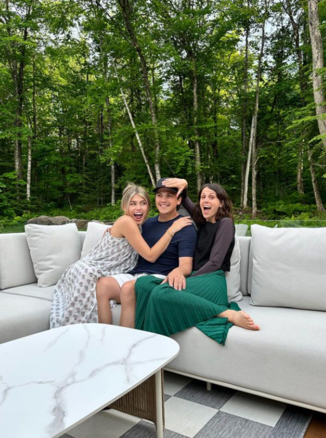 Les 3 enfants de Patrick Bourgeois partagent des photos ensemble pour ...