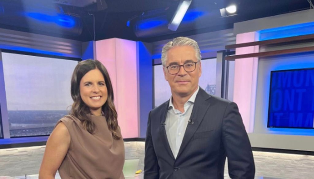 Jean-François Guérin de LCN s'adresse au public avant de partir ...