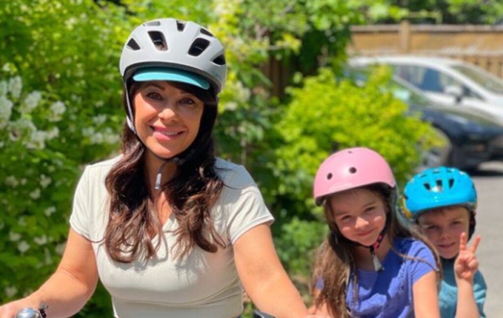 Marie-Claude Savard partage une photo de ses 2 enfants pour la rentrée ...
