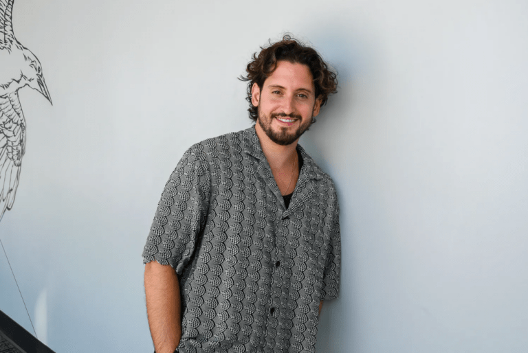 Lou-Pascal Tremblay fait réagir avec son look pour cette occasion ...