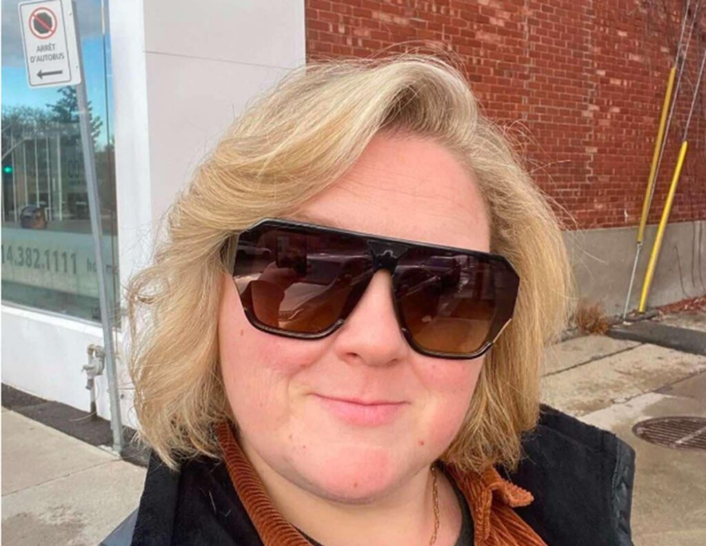 Debbie Lynch-White annonce qu'elle est en couple avec une femme connue ...