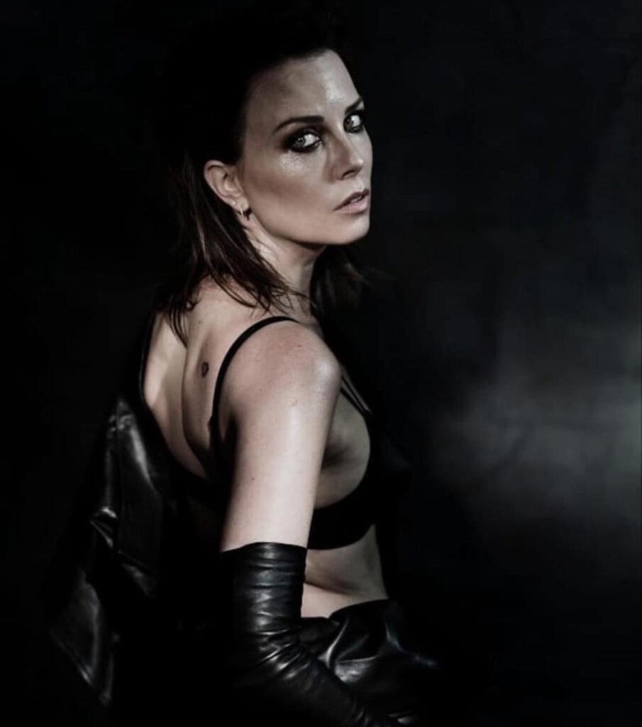 Découvrez 17 photos les plus lascives de l'actrice Maxim Roy de Indéfendable - Vedette Québec ...