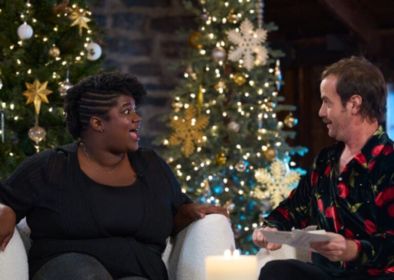 France Beaudoin annonce son émission de Noël avec un comédien qu'elle ...