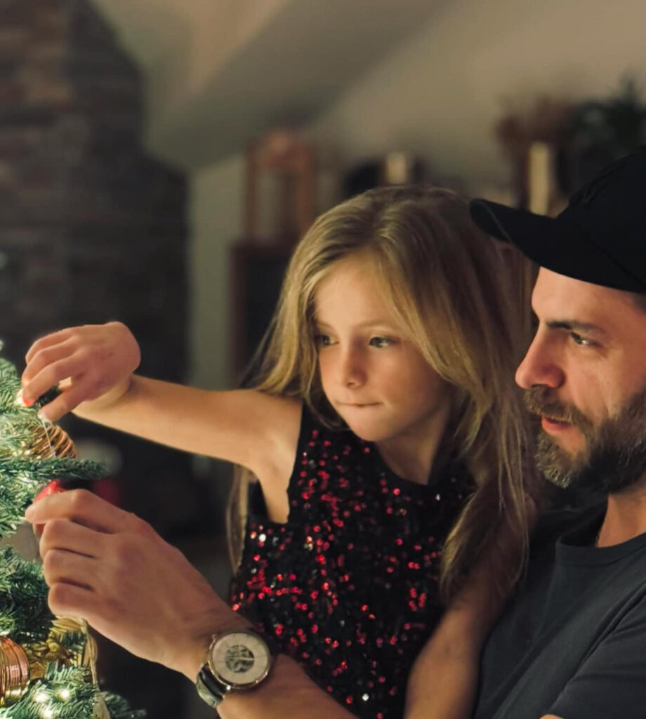 Marie-Mai publie de rares photos de sa fille et de son chum - Vedette Québec