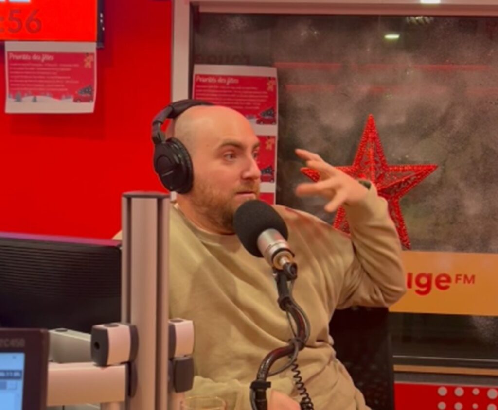 Véronique Cloutier doit s'absenter de son émission et voici qui la ...