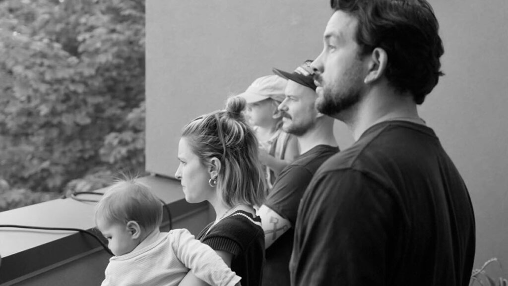 Sarah-Jeanne Labrosse partage toutes les photos de ses enfants dans ses ...