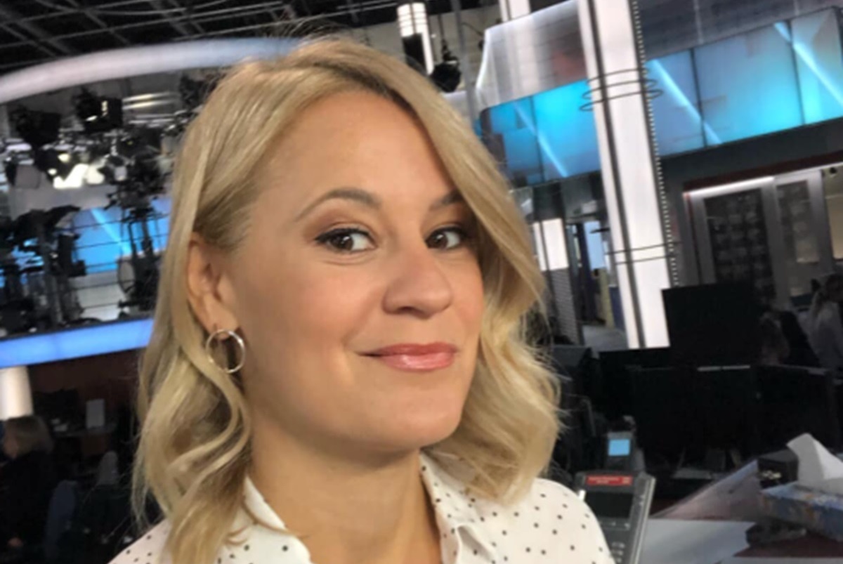 L'analyste de LCN Elsie Lefebvre sort avec un animateur connu et voici ...