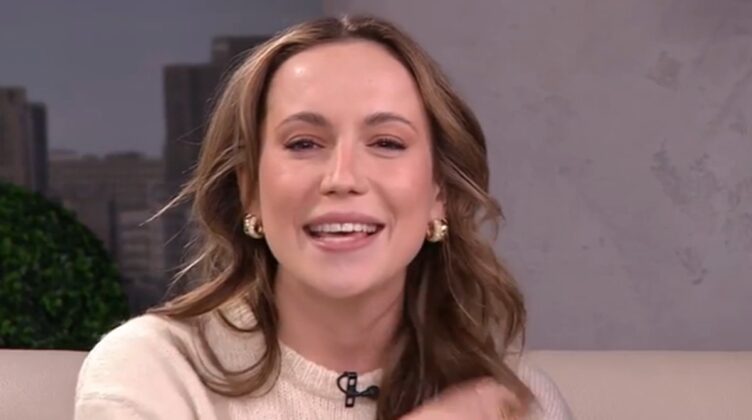 Émotive, Géraldine Lamarche annonce son départ de Salut Bonjour - Vedette Québec