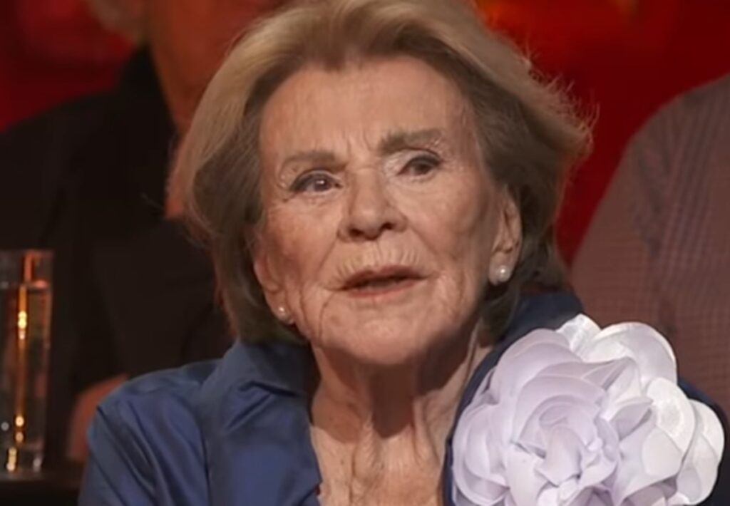 Janette Bertrand annonce qu'elle souligne ses 41 ans de couple avec son ...