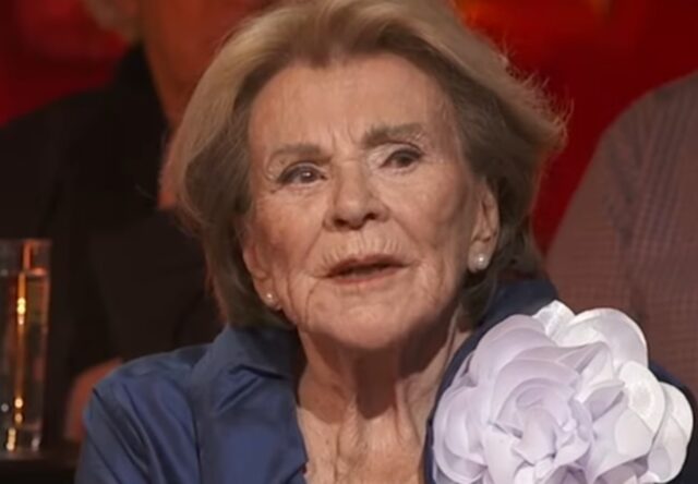 Janette Bertrand annonce qu'elle souligne ses 41 ans de couple avec son ...