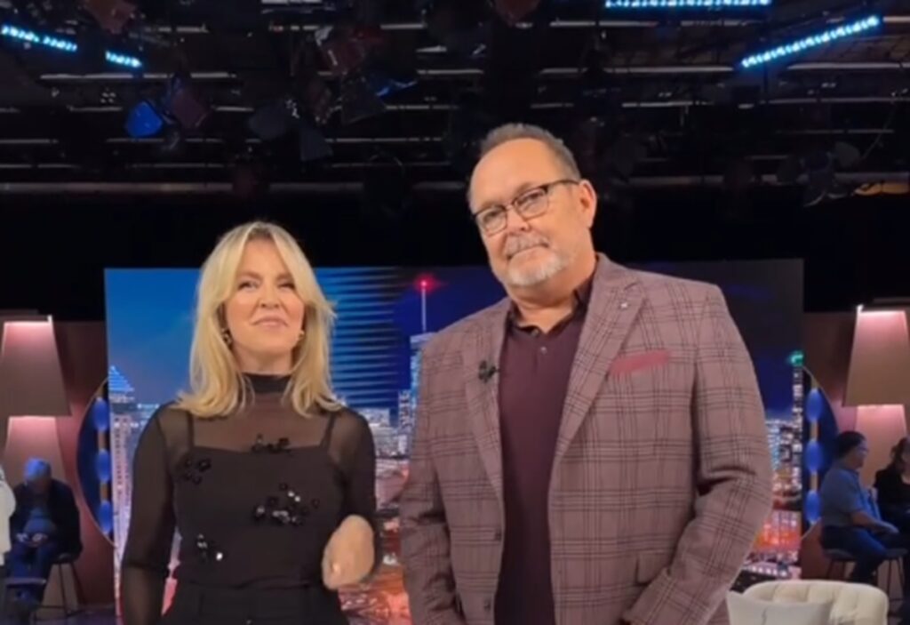 Jean-Michel Anctil doit s'absenter de son émission et voici qui le ...