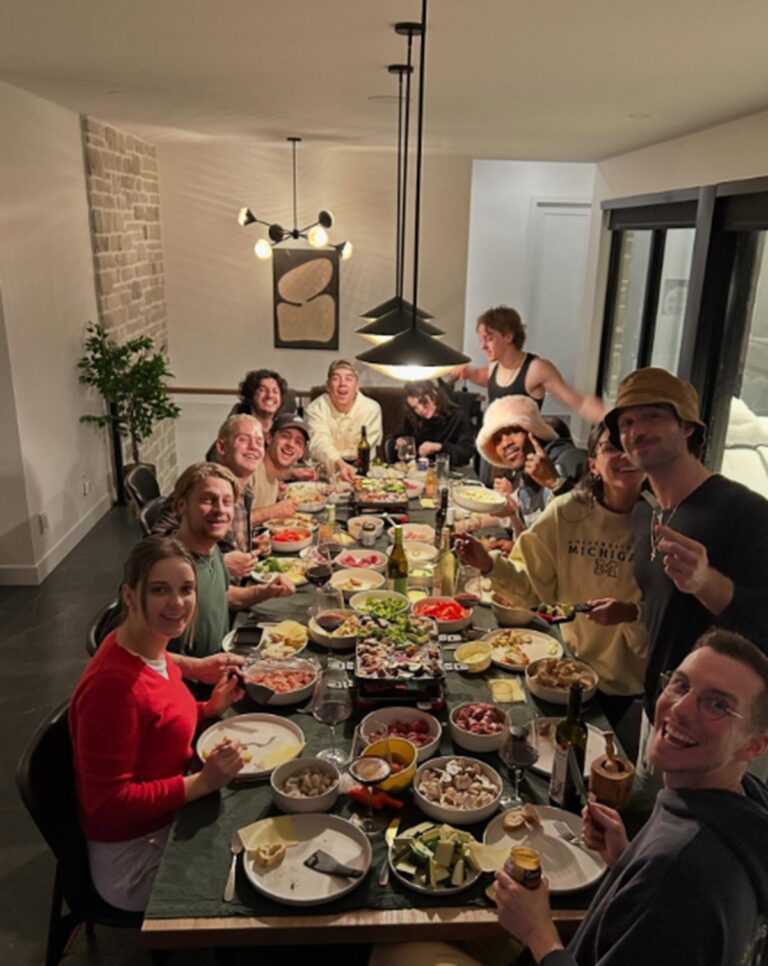 Pier-Luc Funk a passé le Nouvel An très bien accompagné - Vedette Québec