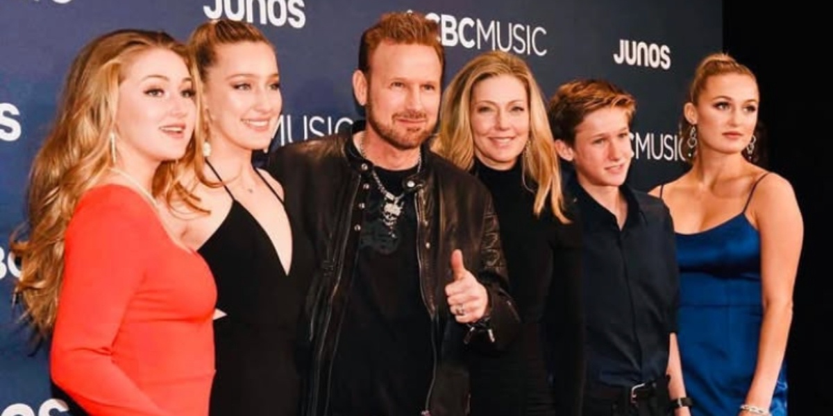 Corey Hart et Julie Masse publient une photo de leur fils en 2025 et il a tellement changé ...