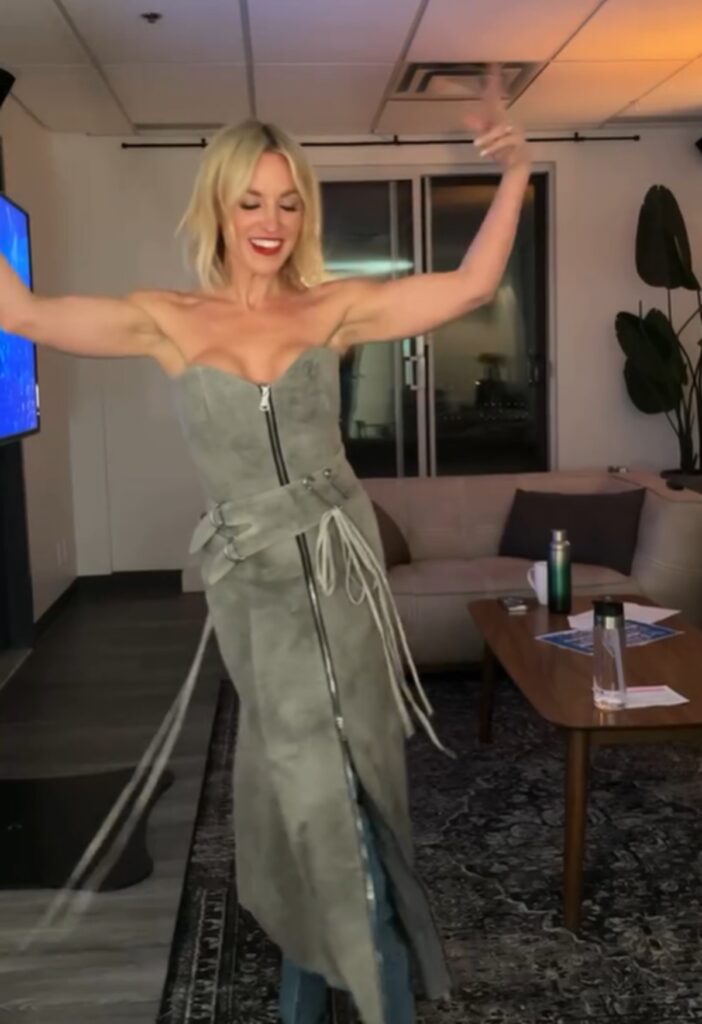 Emily Bégin montre son nouveau look et elle fait beaucoup réagir ...