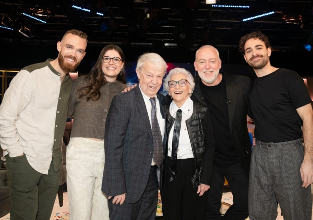 Guy Jodoin prend la pose avec ses enfants pour une rare fois - Vedette ...