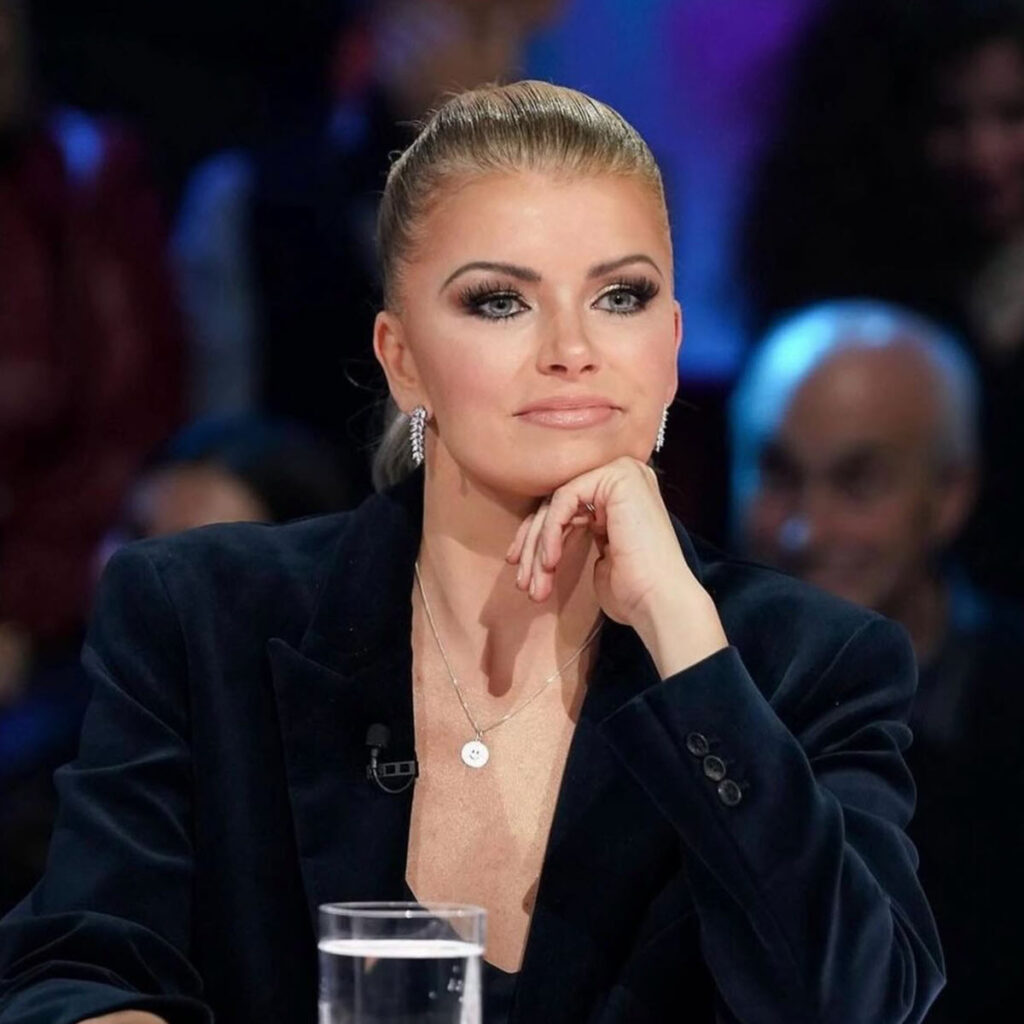 Une autrice populaire est la prochaine invitée de France Beaudoin à En ...