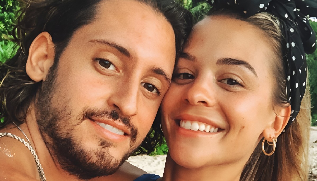 En voyage loin du Québec, Lou-Pascal Tremblay de STAT publie des images avec sa blonde - Vedette ...