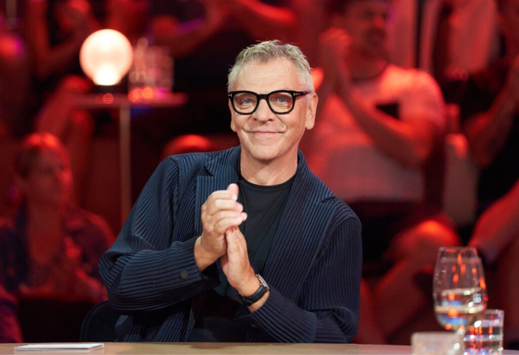 Après la fin de son émission, Marc Labrèche annonce son retour à la ...