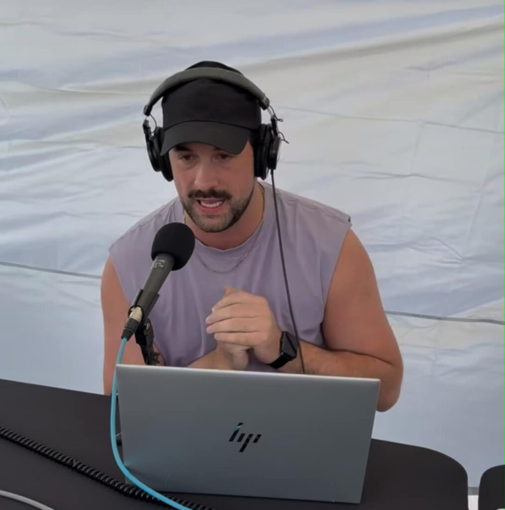 Découvrez 12 photos du bébé de Félix-Antoine Tremblay depuis sa ...