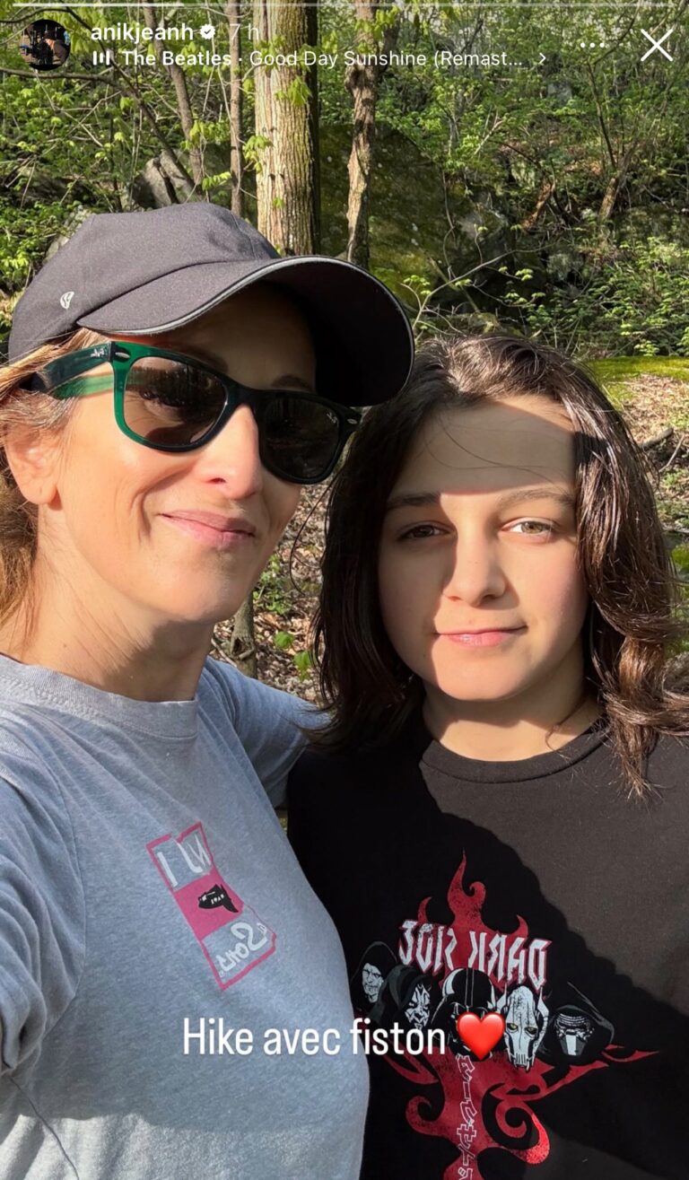 Le fils de Patrick Huard et Anik Jean prend une rare photo en 2025 et il a vraiment changé ...