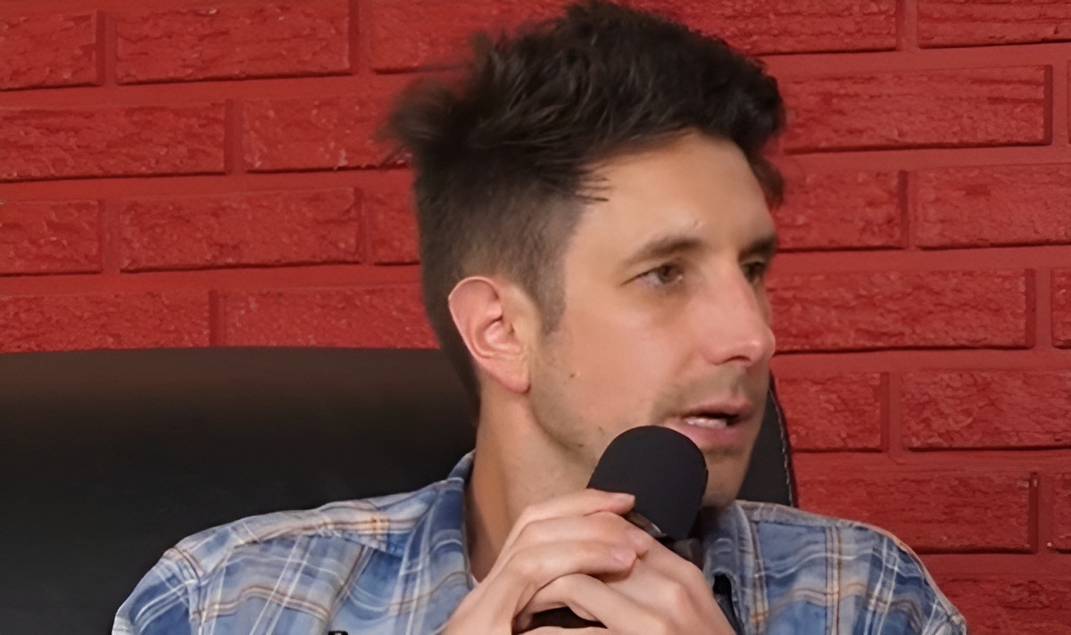 Jeremy Demay dévoile qu'il a décidé d'ouvrir son couple avec sa blonde ...