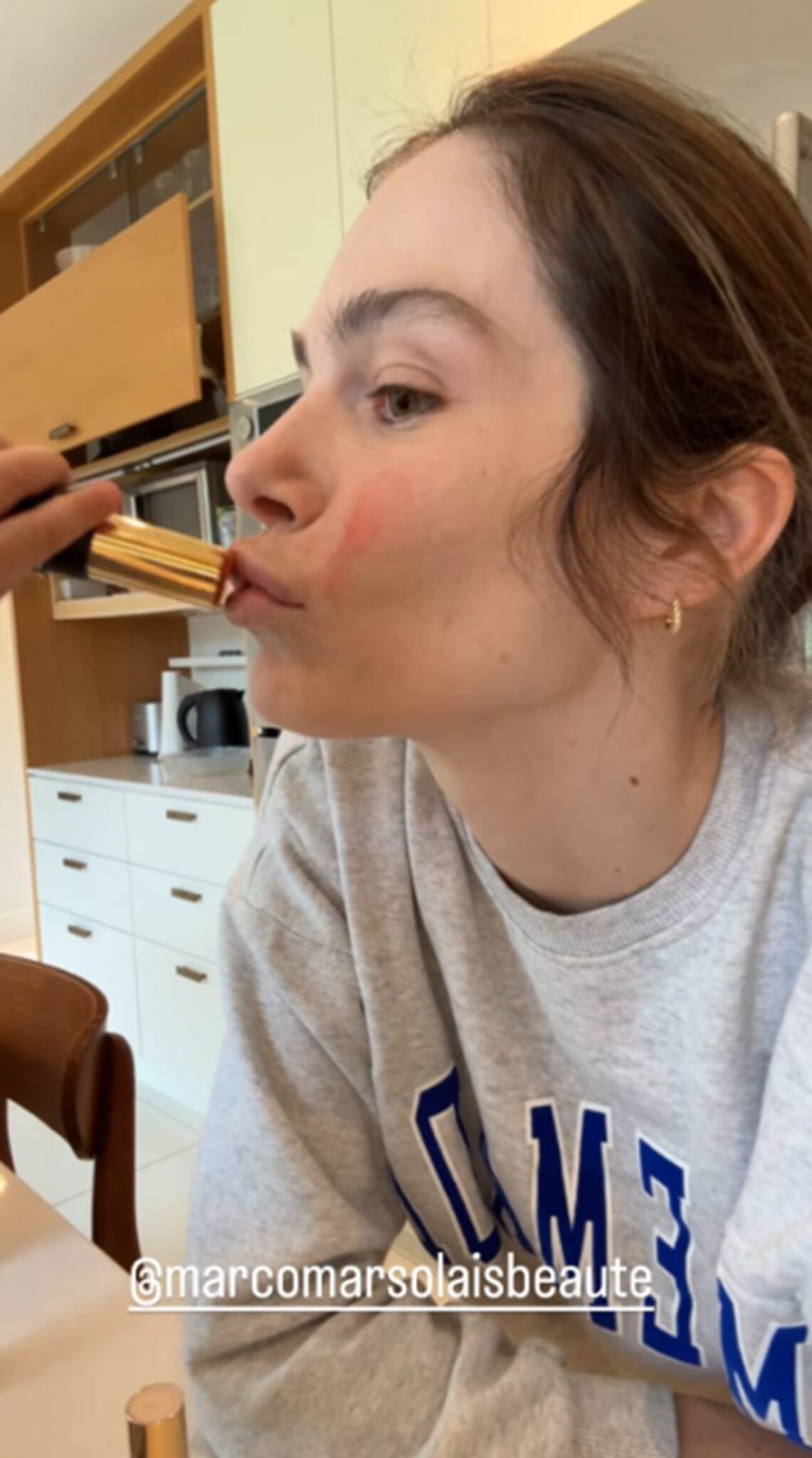 Maripier Morin se fait maquiller par sa fille Margot et le résultat est quelque chose - Vedette ...