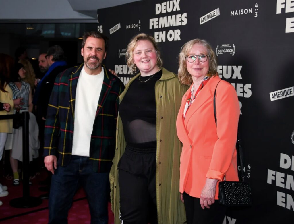 Découvrez toutes les photos du tapis rouge du film Deux femmes en or ...
