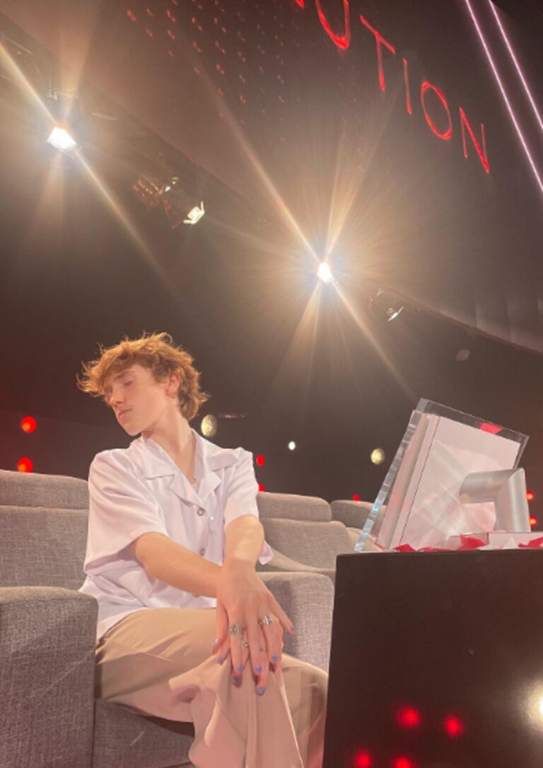 Découvrez 11 photos du fils connu de France Beaudoin et Vincent Graton ...