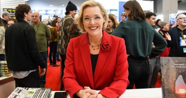 La production de TVA fait hommage à Sophie Thibault à sa dernière ...