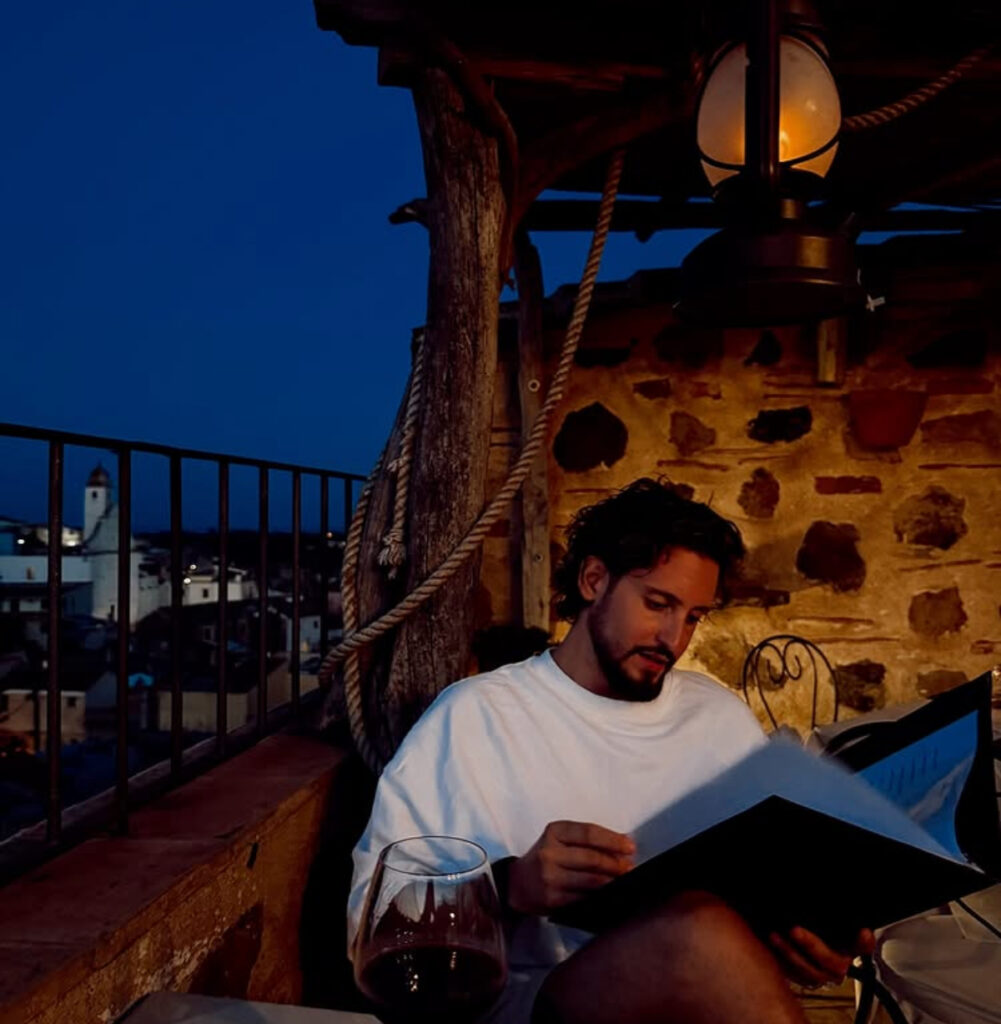 En vacances, la blonde de Lou-Pascal Tremblay publie des photos de son ...