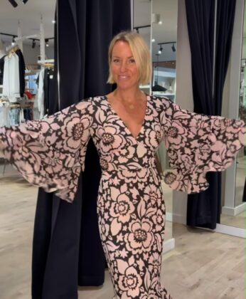 Émily Bégin partage ses derniers looks et les commentaires sont ...